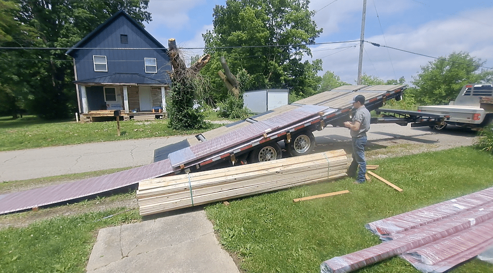 Spotlight - Buckeye Delivery Trailer in Action